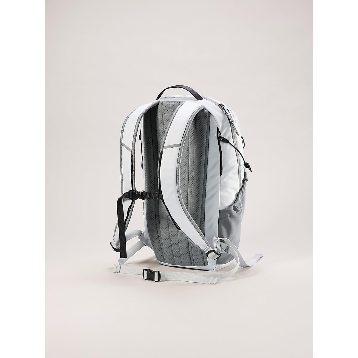 Arc'teryx Mantis 16 Backpack | Sleek Compact 16L Daypack | Relic/Bitters, One Size