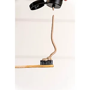 Redmond Earthpaste with Silver - Natural Non-Fluoride Toothpaste, 4 Ounce Tube (Wintergreen)