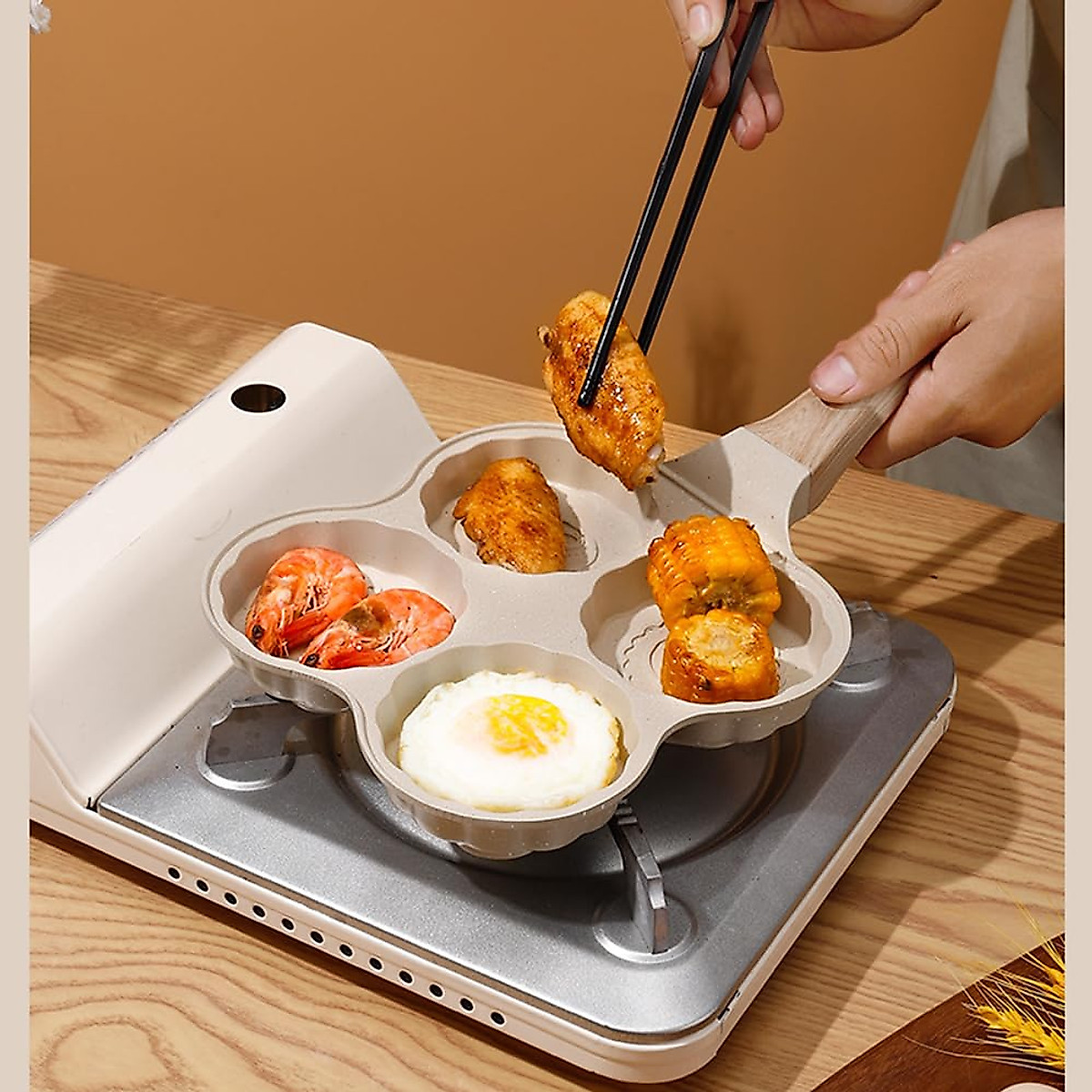 Unoschrim Egg Frying Pan | 4-Cup, Nonstick Fried Egg Pan, Aluminium Omelette Pan, Versatile Breakfast Frying Pan for Cooking Egg, Hamburger, and Pancake, Compatible with All Stoves, Off White