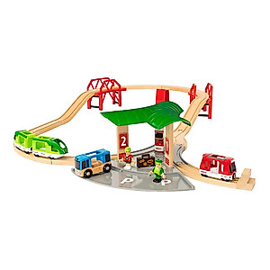 BRIO World - 33627 Travel Station Set | 25 Piece Train Toy with Accessories and Wooden Tracks for Kids Ages 3 and Up