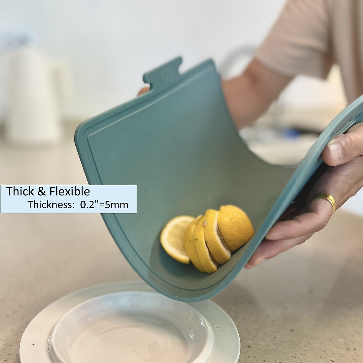 cozymomdeco Korean Made Thick Silicone Double-Sided Usable Cutting Board 14.3" x 9.7" Foldable Design Drip Groove Grip Handle Dishwasher Safe 1PCS (Mint)