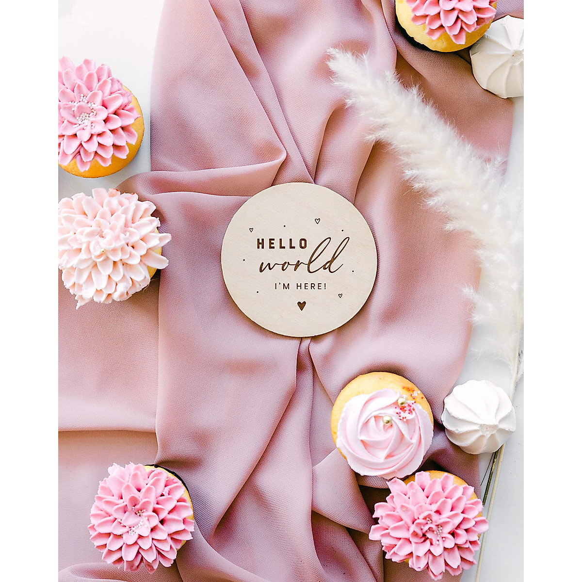 The Cotton & Canvas Co. Hello World I'm Here Newborn Baby Announcement, Nursery Sign, Nursery Decor, Baby Shower, Modern, Wooden Plaque, Oh Baby, Birth Prop