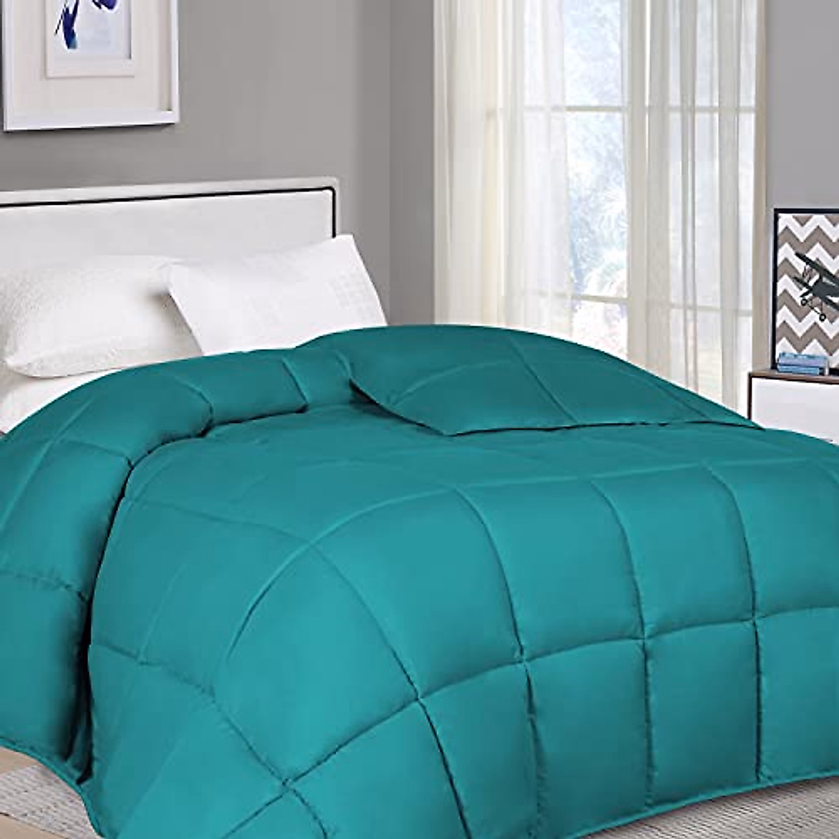 SUPERIOR Down Alternative All Season Comforter, Medium Fill Weight, Perfect for Winter and Summer, Bedding for Bed, Breathable and Comfortable Bedding Duvet Inserts & Bed Sets, Full/Queen, Turquoise