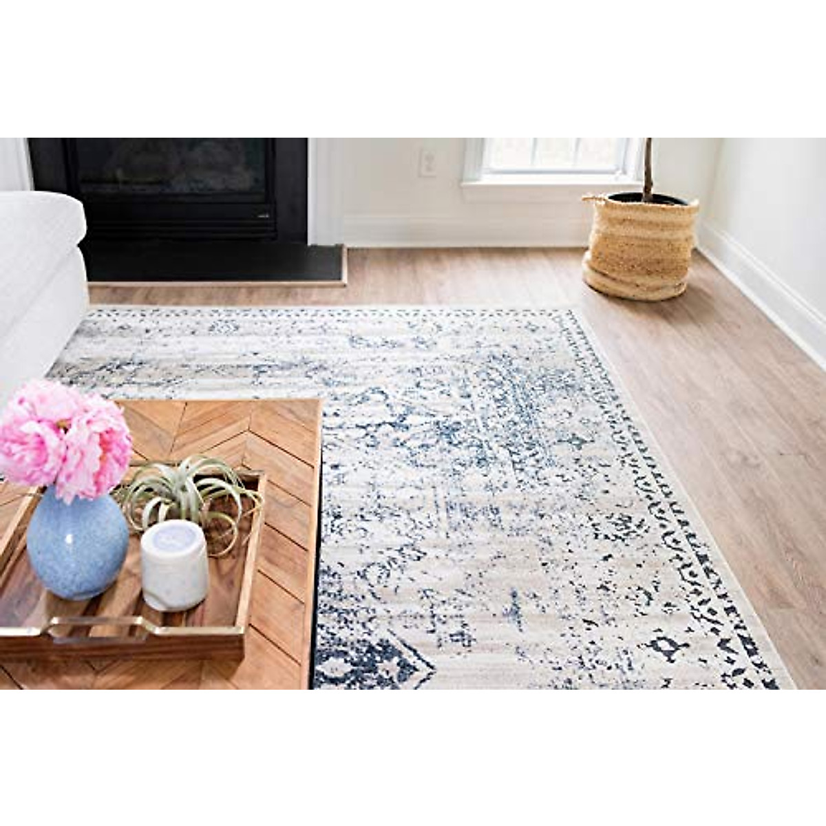 Unique Loom Chateau Collection Distressed Vintage Traditional Textured Dark Blue Area Rug (8' 0 x 10' 0), beige/navy blue