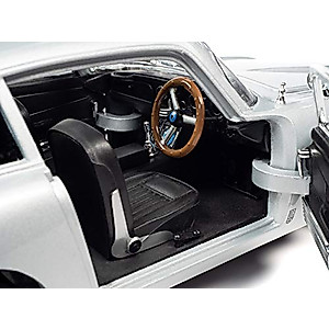 Auto World James Bond 1965 Aston Martin DB5 Coupe (No Time to Die) 1:18 Diecast Model Kit