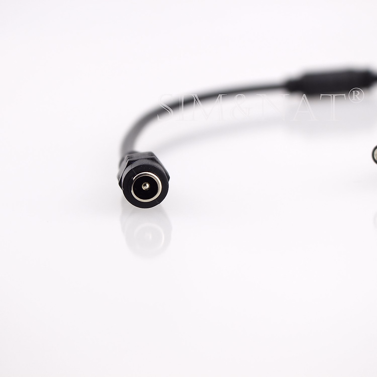 SIM&NAT 1 Female to 2 Male 5.5mm x 2.1mm DC Power Supply Splitter Cord, Y Splitter Adapter Wire, Y-Cable for Security CCTV Parking Camera, LED Strip Light, Pack of 2