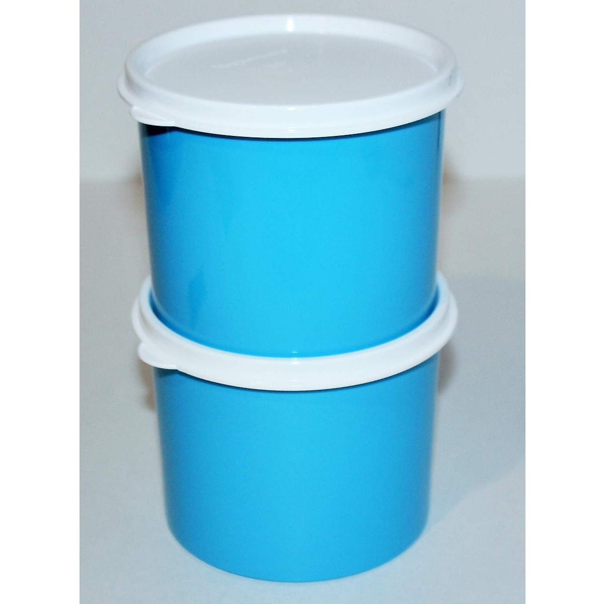 Tupperware Canisters Set of 2 in Blue and White 2.5 Cups Each