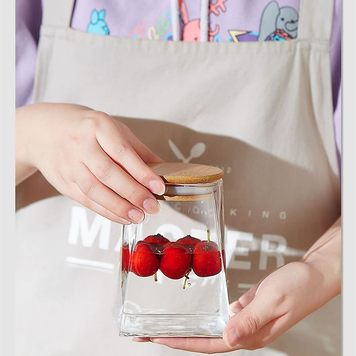 SayasNoy Glass Jars with Bamboo Lids, Candy Jar with Lid, Coffee jar for Counter, Cookie Jar with Airtight Lids, Clear Glass Jar for Candy, Tea, Coffee Bean, Sugar, Spices, Apothecary etc (19oz/550ml)