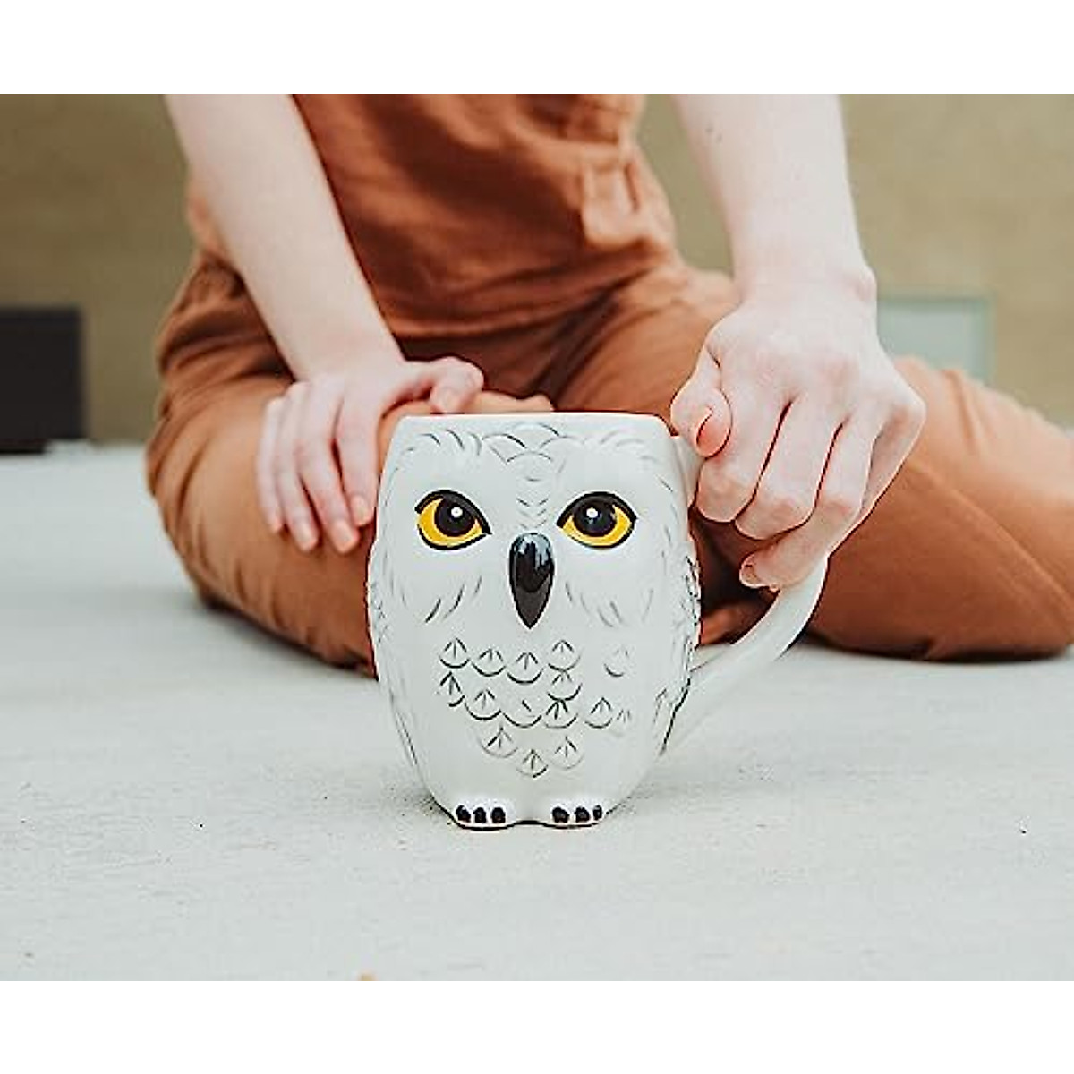 Silver Buffalo Harry Potter Hogwarts House Crest Sculpted Owl Handle Coffee Ceramic Mug, 20 Ounces White