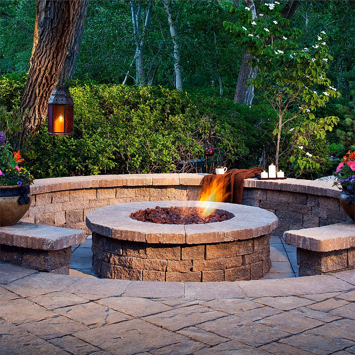 Black 3/4 Inch Lava Rock | Fireproof and Heatproof Volcanic Lava Rock, Perfect for Fire Pits, Fireplaces, BBQs and More. Indoor and Outdoor use - Natural Stones | 10 Pounds