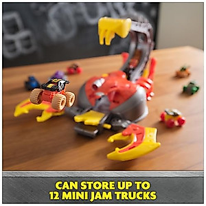 Monster Jam Mini, El Toro Loco Venom Velocity Scorpion Playset, 2 Exclusive Die-Cast El Toro Loco and Max-D Monster Truck, Kids Toys for Boys Ages 3 and Up
