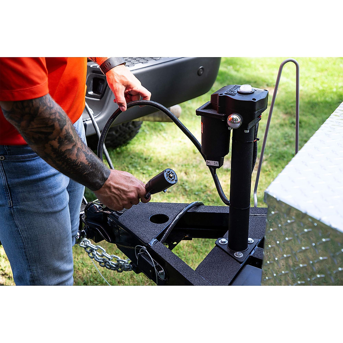 Buyers Products 0093500 3,500 lb. 12 Volt Electric Jack,Medium,Black