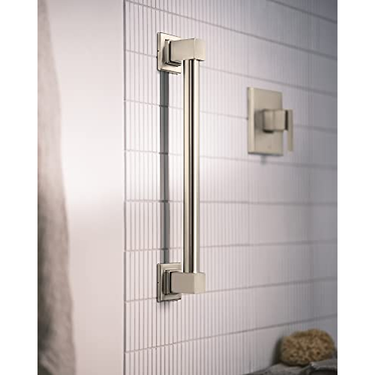 Moen YG8818BN 90 Degree 18-Inch Designer Grab Bar, Brushed Nickel