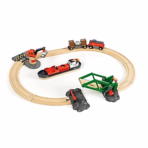 BRIO World - 33061 Cargo Harbor Set | 16-Piece Train Set with Accessories Wooden Tracks | Ideal Gift for Kids Aged 3+ | Certified Sustainable Materials