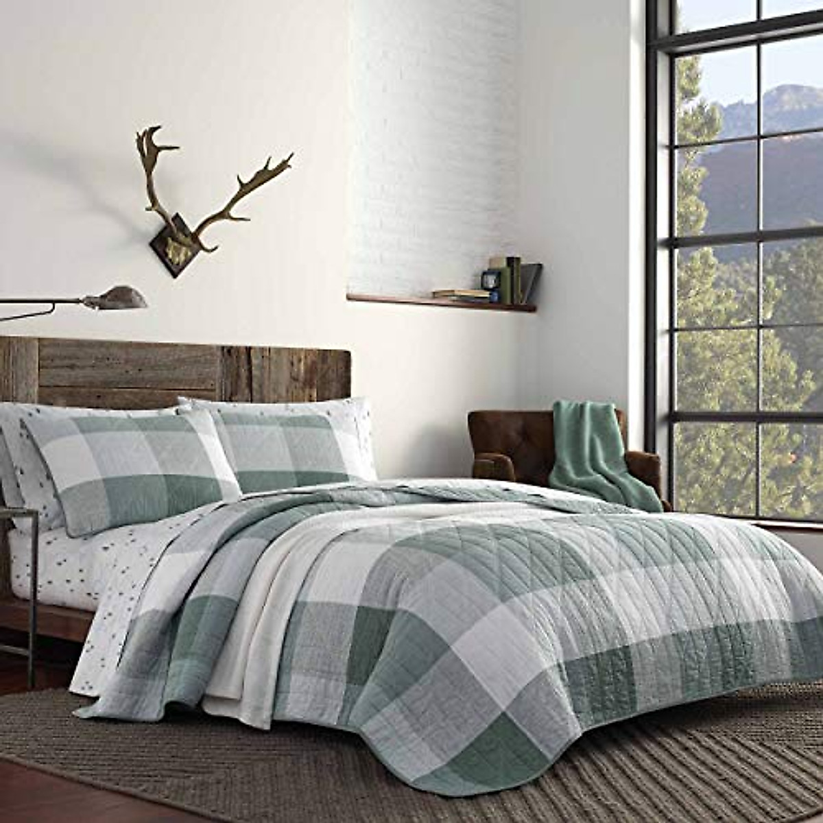 Eddie Bauer - Queen Quilt Set, Cotton Reversible Bedding with Matching Shams, Medium Weight Home Decor (Boulder Green, Queen)