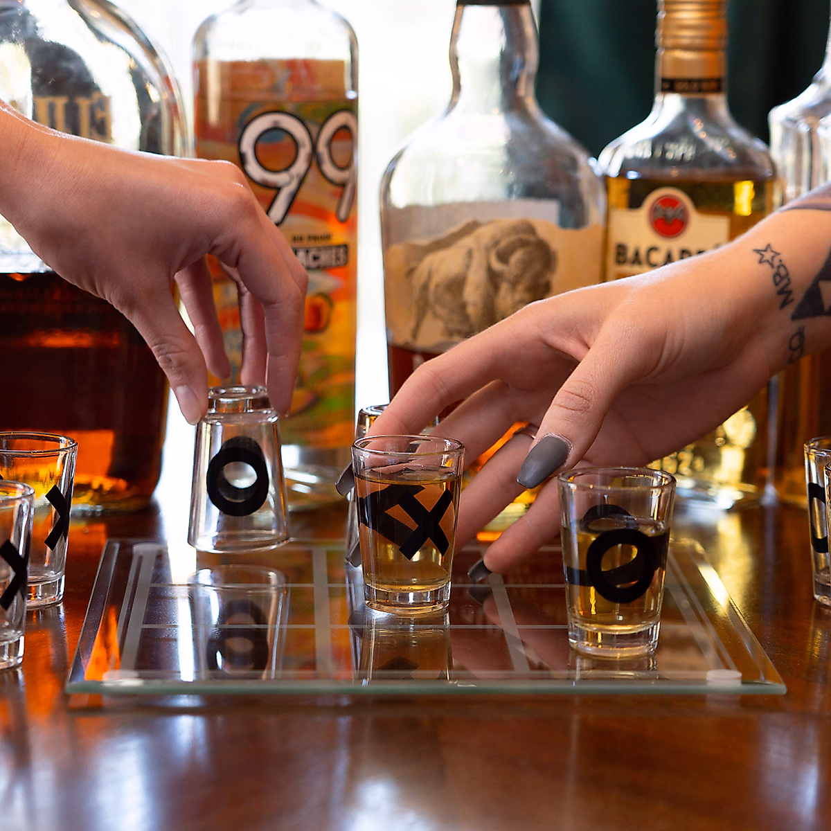 Maxam Shot Glass Tic Tac Toe Set - 9 Alcohol Shooters with X and O Marks, Clear Glass Playing Board