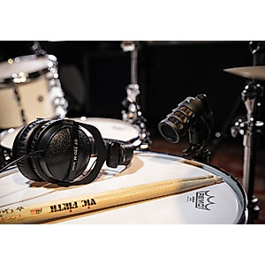 beyerdynamic DT 770 M 80 Ohm Over-Ear-Monitor Headphones in black, closed design, wired, volume control for drummers and sound engineers FOH