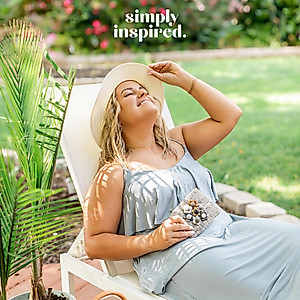 Handmade Wool Flower Makeup Bag - Small Zip Pouches for Organizing Cosmetics, Coins, Jewelry, Skincare Products, Toiletries - Travel Floral Makeup Pouch Organizer Is a Great Gift for Women - Set of 3