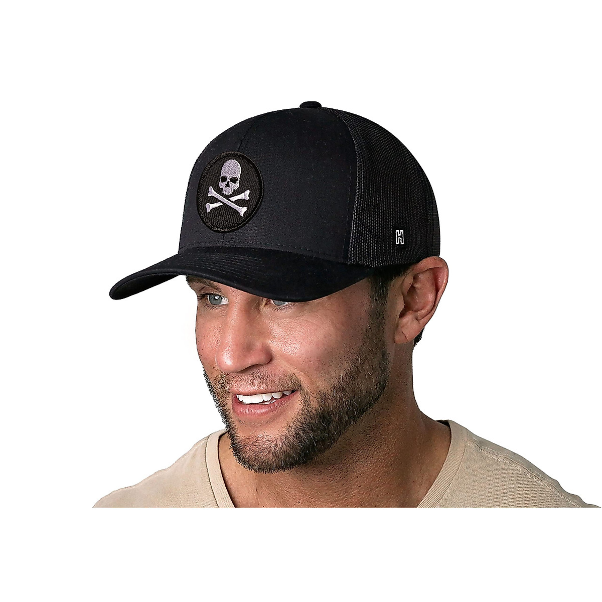 HAKA Jolly Roger Trucker Hat, Mesh Outdoor Hat for Men & Women, Adjustable Skull and Crossbones Baseball Cap, Snapback Golf Hat Black