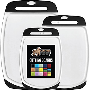 Gorilla Grip Durable Kitchen Cutting Board Set of 3, BPA Free, Reversible Use, Easy Grip Rubber Handles, Deep Juice Grooves, Large Food Chopping Boards, Dishwasher Safe, Chop Meat, Veggies, Black