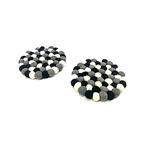 Handmade Trivet, Felt Ball Trivet, Potholders, Trivets, 100% Wool, Felt, Hot Pot Holders (Set of 2) Hot Pads, Flexible, Durable, Heat Resistant Mat, Mats, Round Trivet (Black, Round)