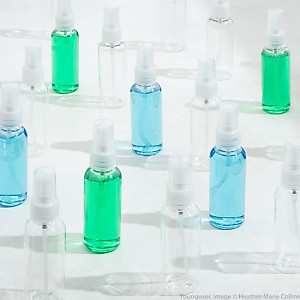 Youngever 20 Pack Plastic Spray Bottles, Refillable Plastic Spray Bottles with Lids, Clear Empty Fine Mist Plastic Mini Travel Bottles (2 Ounce)