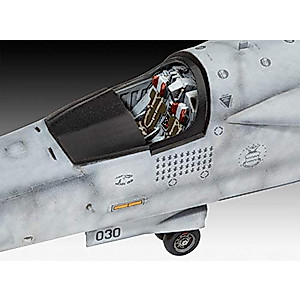 Revell RV04974 EF-111A Raven Plastic Model kit, 1:72