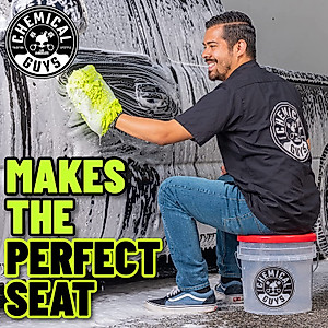 Chemical Guys ACC10602 Heavy Duty Ultra Clear Detailing Bucket for Cars, Trucks, SUVs, Jeeps, Motorcycles, RVs & More, 4.25 Gallon, 2 Count (Pack of 1) (Buckets Only)