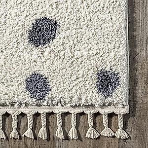 nuLOOM Rudy Transitional Polka Dot Tasseled Area Rug, 6' 7" x 9', Beige