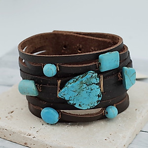 Semi Precious Stone Turquoise Leather Bracelet Button Closure (Turquoise)