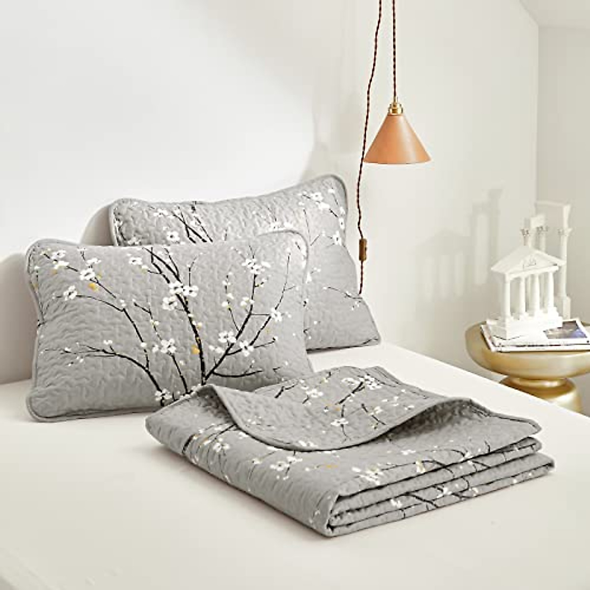 3 Pieces Quilt Set Queen Full Size 88x88 Gray Branch Floral Style Soft Reversible Microfiber Lightweight Coverlet Bedspread Summer Bedding Set Bed Cover for All Season (1 Quilt+ 2 Shams)