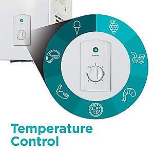 BLACK+DECKER 3.5 Cu. Ft. Chest Freezer, Holds up to 122 Lbs. of Frozen Food with Organizer Basket, BCFK356, White