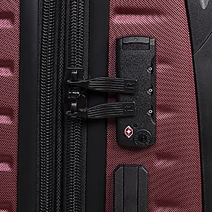 it luggage Lineal 32" Hardside Checked 8 Wheel Expandable Spinner, Red