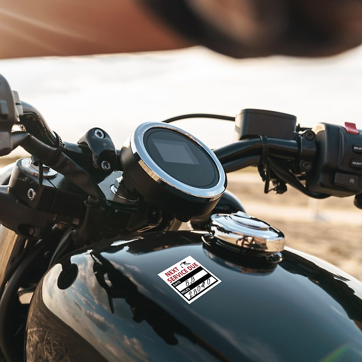 100 Pieces Oil Change Stickers，Service Reminder Labels, Auto Maintenance Service Due Reminder Stickers Labels，2 x 2 Inch, 1 Roll (Black)