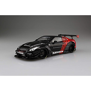 Aoshima LB Works R35 GT-R Type 2 (Ver. 2) 1:24 Scale Model Kit
