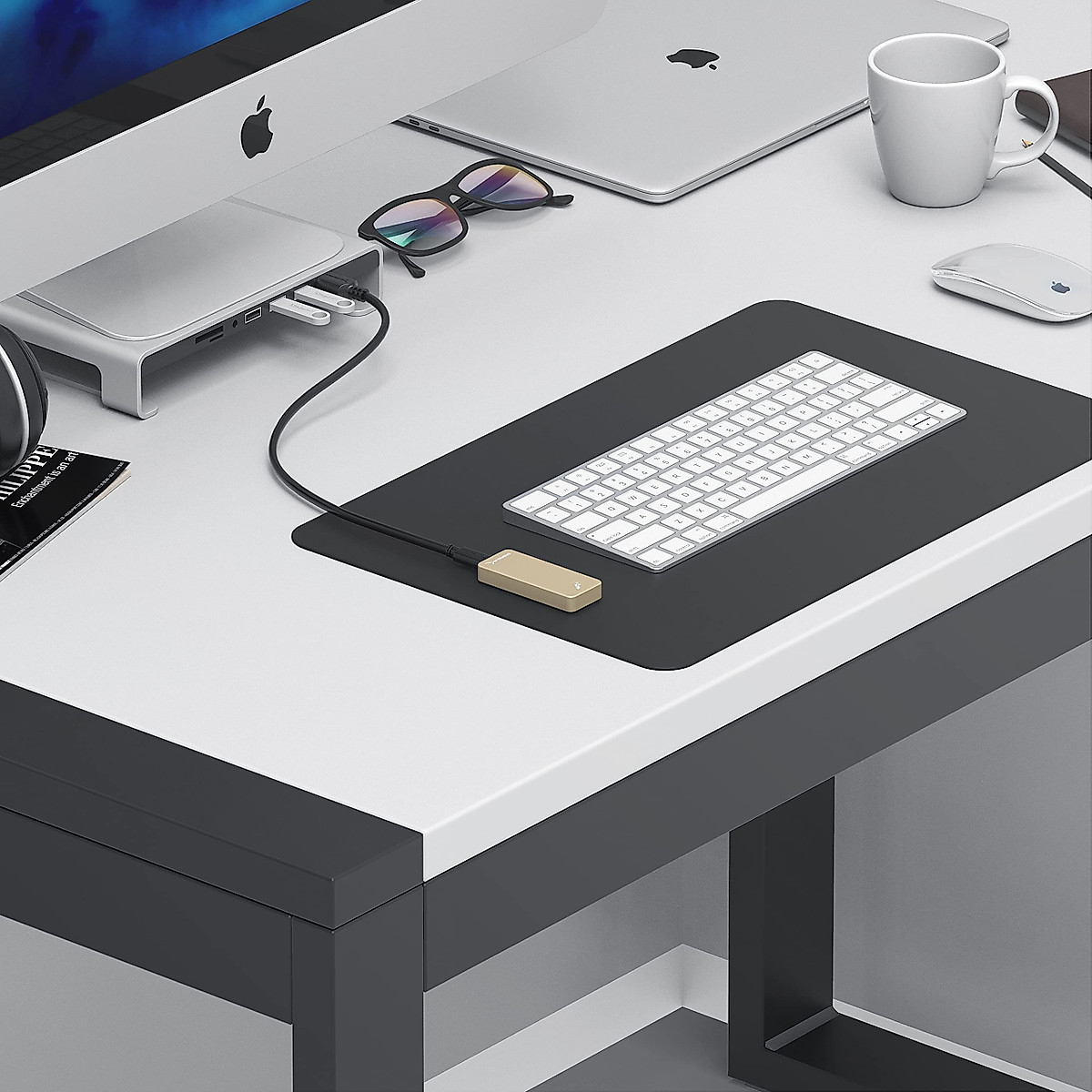 SABRENT 1TB Rocket Nano External Aluminum SSD (Gold) (SB-1TB-NANO-GLD)