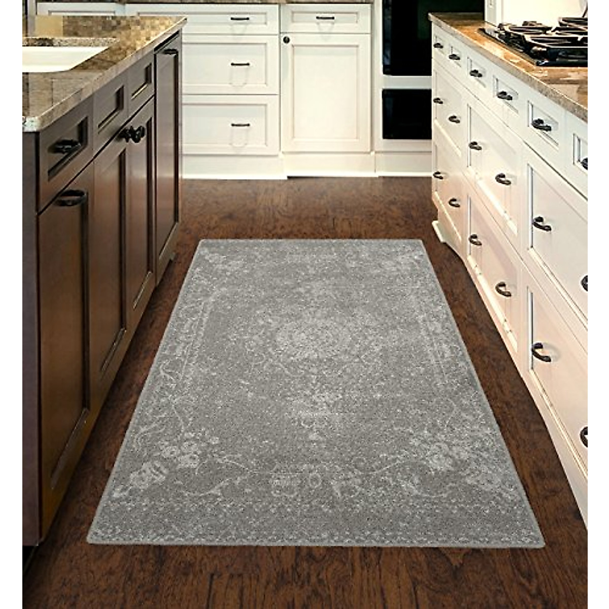 Brumlow Mills Neutral Home Indoor Area Rug with Distressed Persian Print Pattern for Living Room Decor, Dining Room, Kitchen Rug, or Bedroom Carpet, 3'4" x 5', Beige