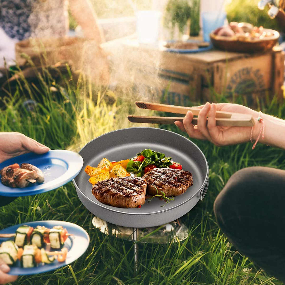 Doorslay Ultralight Titanium Frypan Titanium Pan with Folding Handle Outdoor Camping Hiking Picnic Cooking Frying Pan Skillet Griddle Tableware Cookware