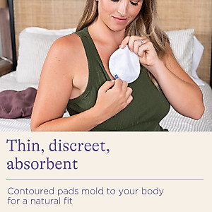 Lansinoh Reusable Nursing Pads for Breastfeeding Mothers, 4 Absorbent Washable Pads, White, Includes Mesh Wash Bag