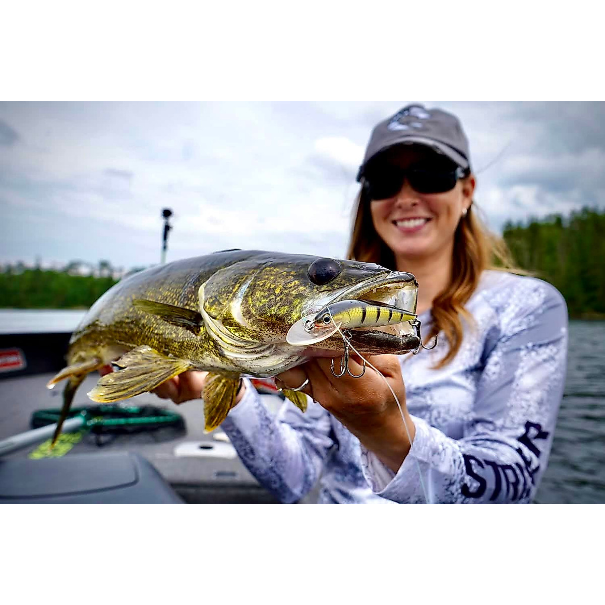 Rumble B Crankbait, Purple Wonder, 3/8 Oz, Dives 10-14 Feet for Bass, Walleye, Trout, and Pike