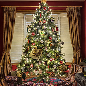 Christmas Tree Ornament Set, 70-Pack Shatterproof Assorted with Hanging Rope for Xmas Decorations Home Party, Holiday Wedding, Includes Santa Claus, Snowflakes, Candies, Etc.