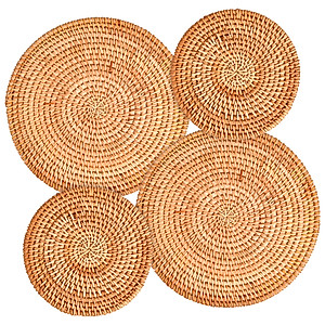 Milkary 4 Pack Handwoven Rattan Coasters, Table Woven Trivet for Hot Dishes Plates Cup as A Gift for Family Friends Colleague Housewarming Birthday Christmas Holiday Party
