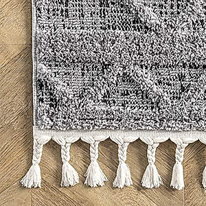 nuLOOM Dottie Soft Shaggy Textured Trellis Tassel Area Rug, 7' 10" x 11', Grey