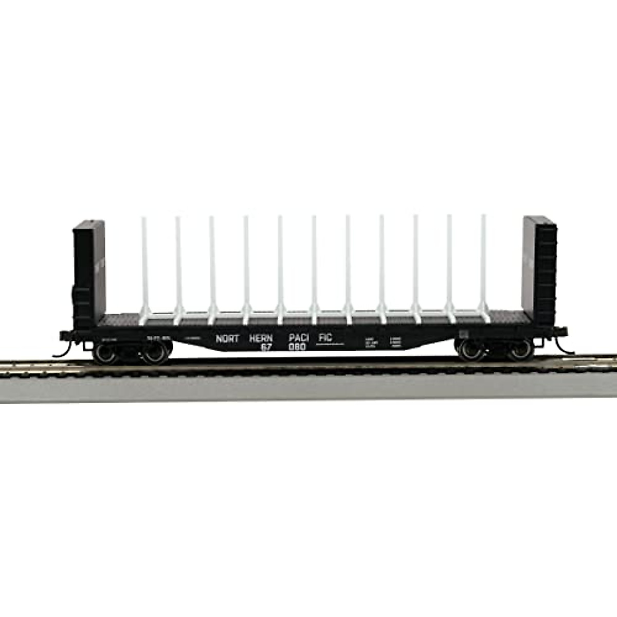 Bachmann Trains - 52' Center-Beam FLATCAR with BULKHEADS - Northern Pacific #67080 - HO Scale