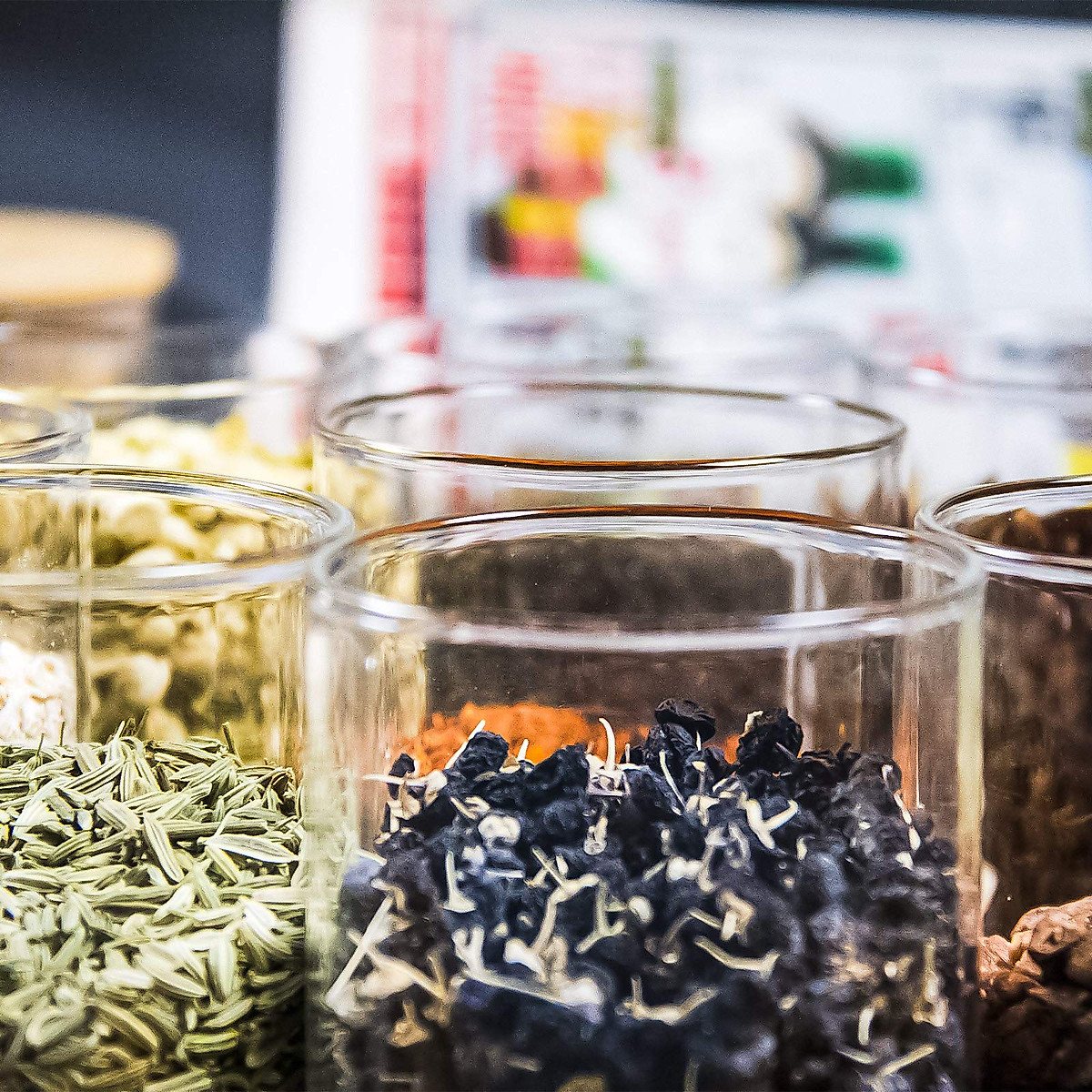 16 Pack Glass Jars with Lids, Airtight Bamboo Lids Spice Jars Set For Spice, Beans, Candy, Nuts, Herbs, Dry Food Canisters (Extra Chalkboard Labels) - 6.5 oz Clear