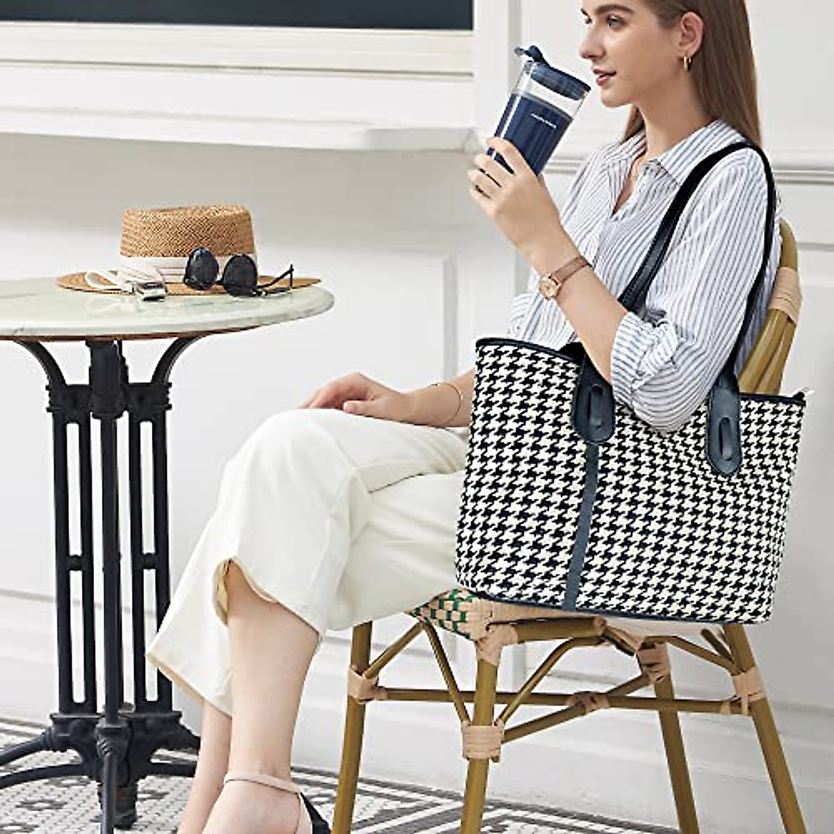 Whale Power Tote Bag for Women Houndstooth Shoulder Handbags Medium Size Purses with Zipper Black