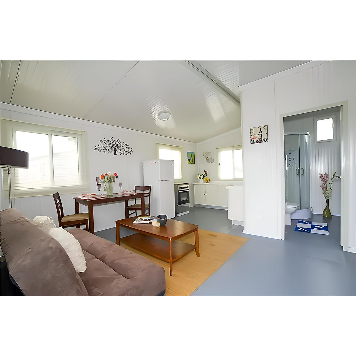 20ft Portable Container Prefab Mobile House with 2 bedrooms, 1 Bath, Kitchen, Windows and Doors (Customizable) for Outdoor Use, Adult Living and Storage with Steel Frame.