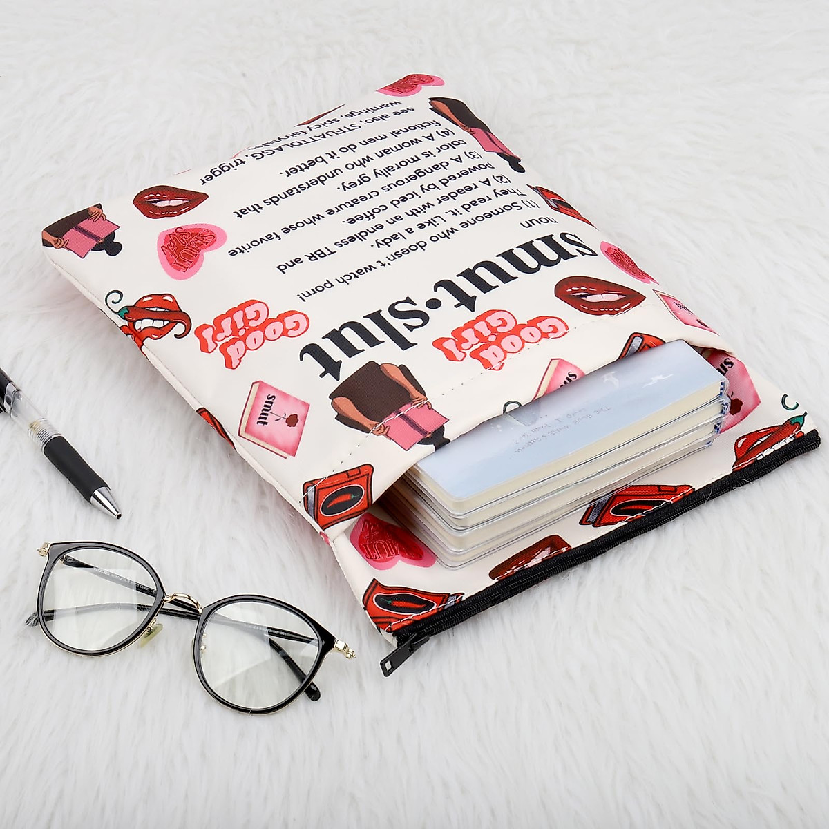 ENSIANTH Smut Slut Romance Book Lover Gift Spicy Romance Book Sleeve Smut Slut Bookish Gift Adult Literature Gift (Smut Slut BS)