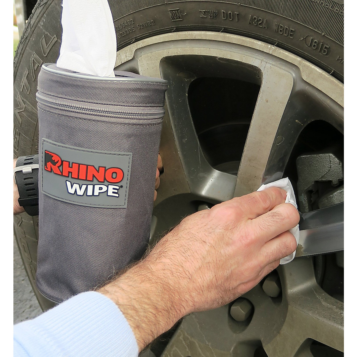 Rhino Wipe® Tote System With 75 Strong Dry Wipes - DON'T MESS WITH THE RHINO