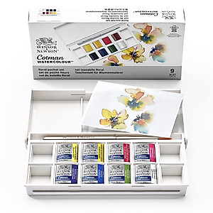 Winsor & Newton Cotman Watercolor Paint Set, 8 Half Pan, Floral Colors w/ Brush